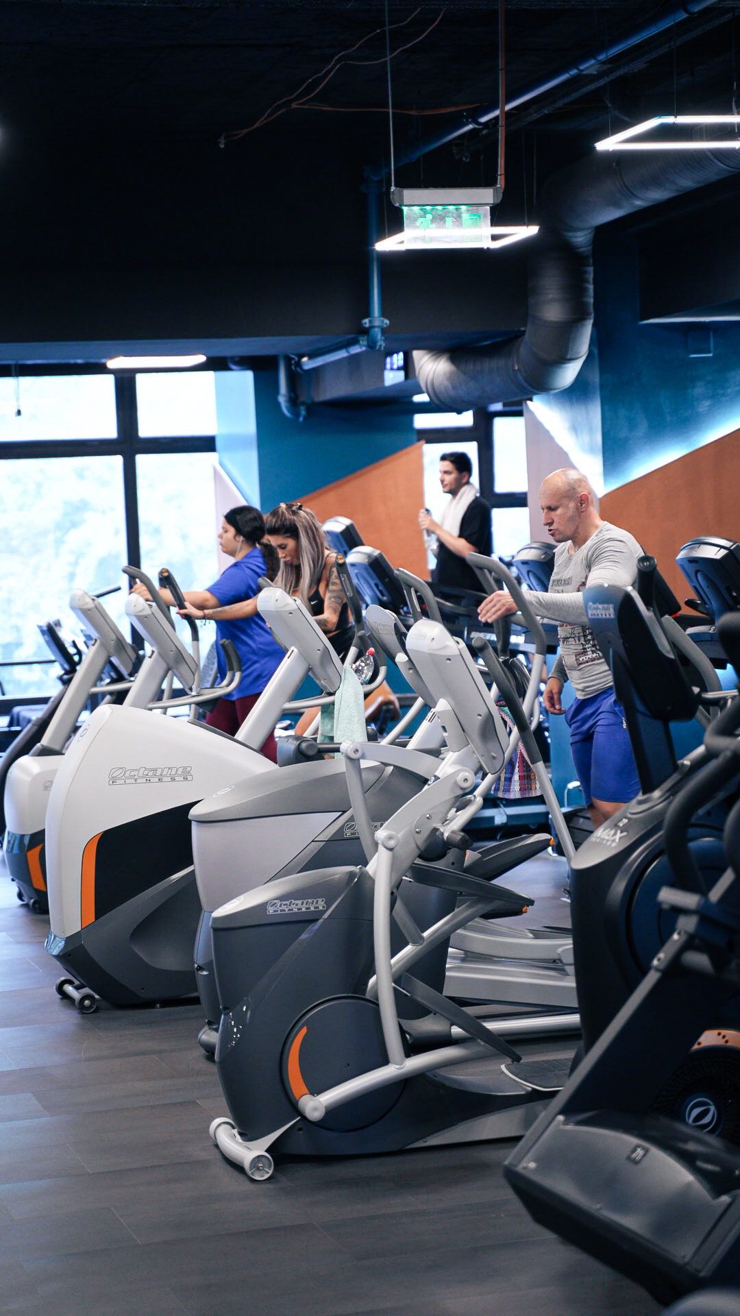 Antrenori Personali la Downtown Fitness Obor